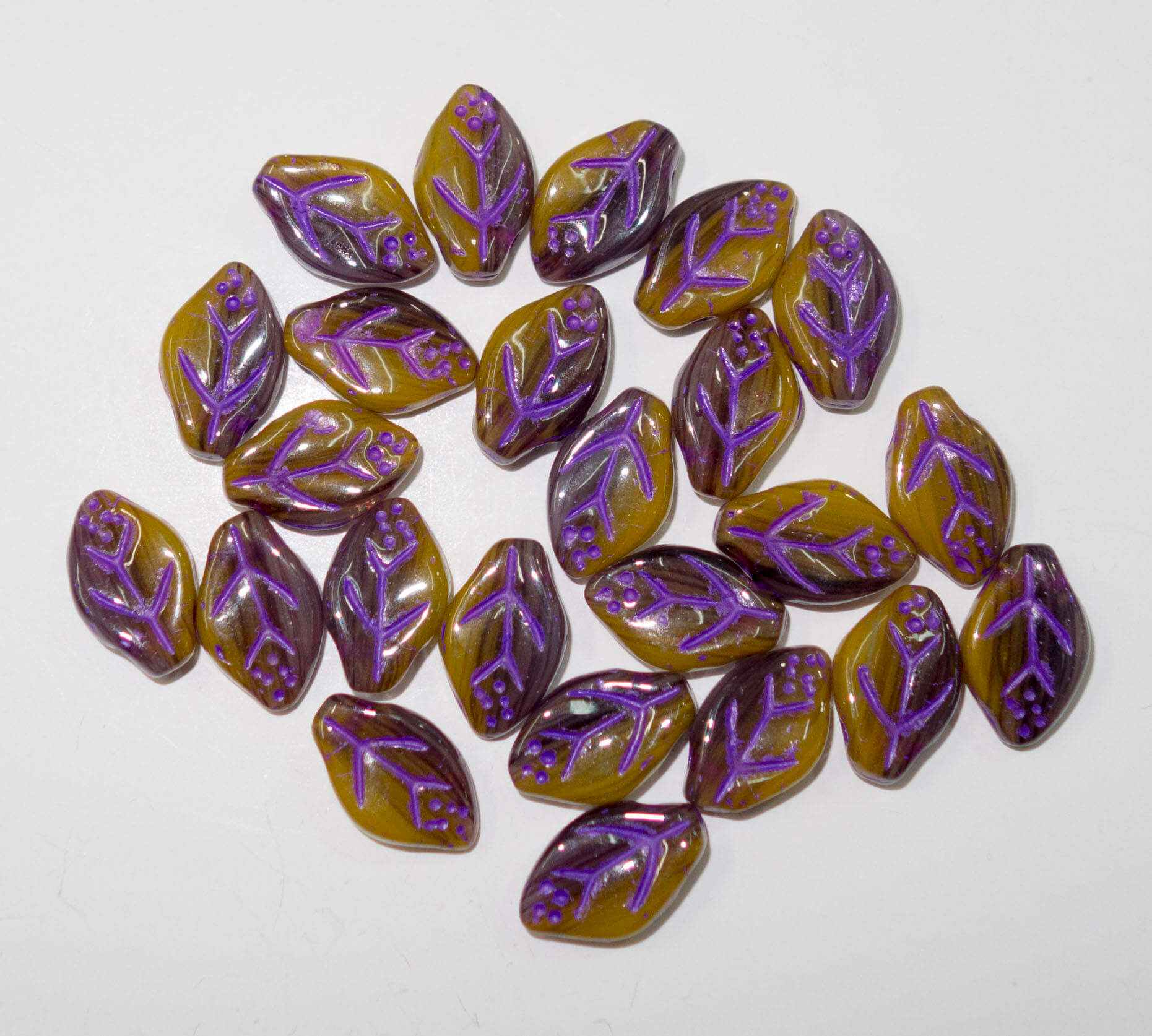 Leaf Petal GLASS BEADS :: 25 Czech Pressed Glass Leaves Beads